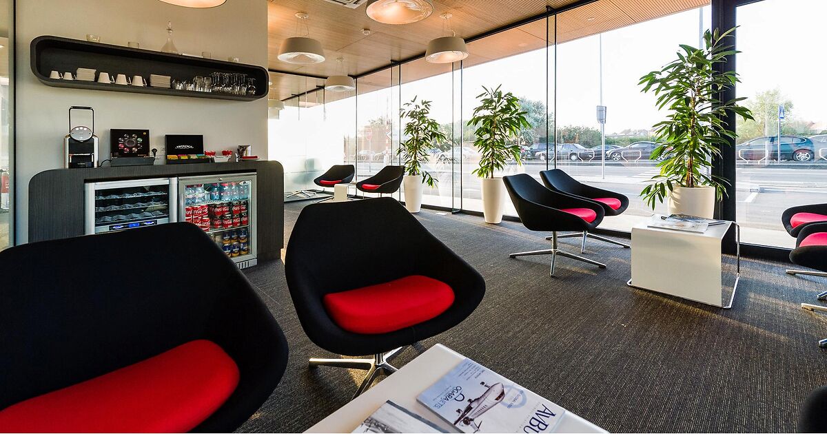 What is an FBO? - Blog - The Aviation Factory